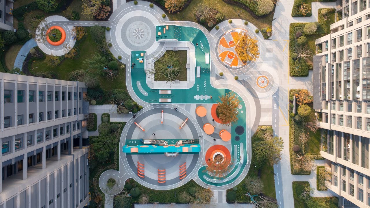 Brother and sister playing together - 100architects