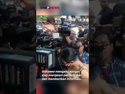 FT: Penampakan Siskaeee Jalani Pemeriksaan Kasus Rumah Produksi Film Dewasa